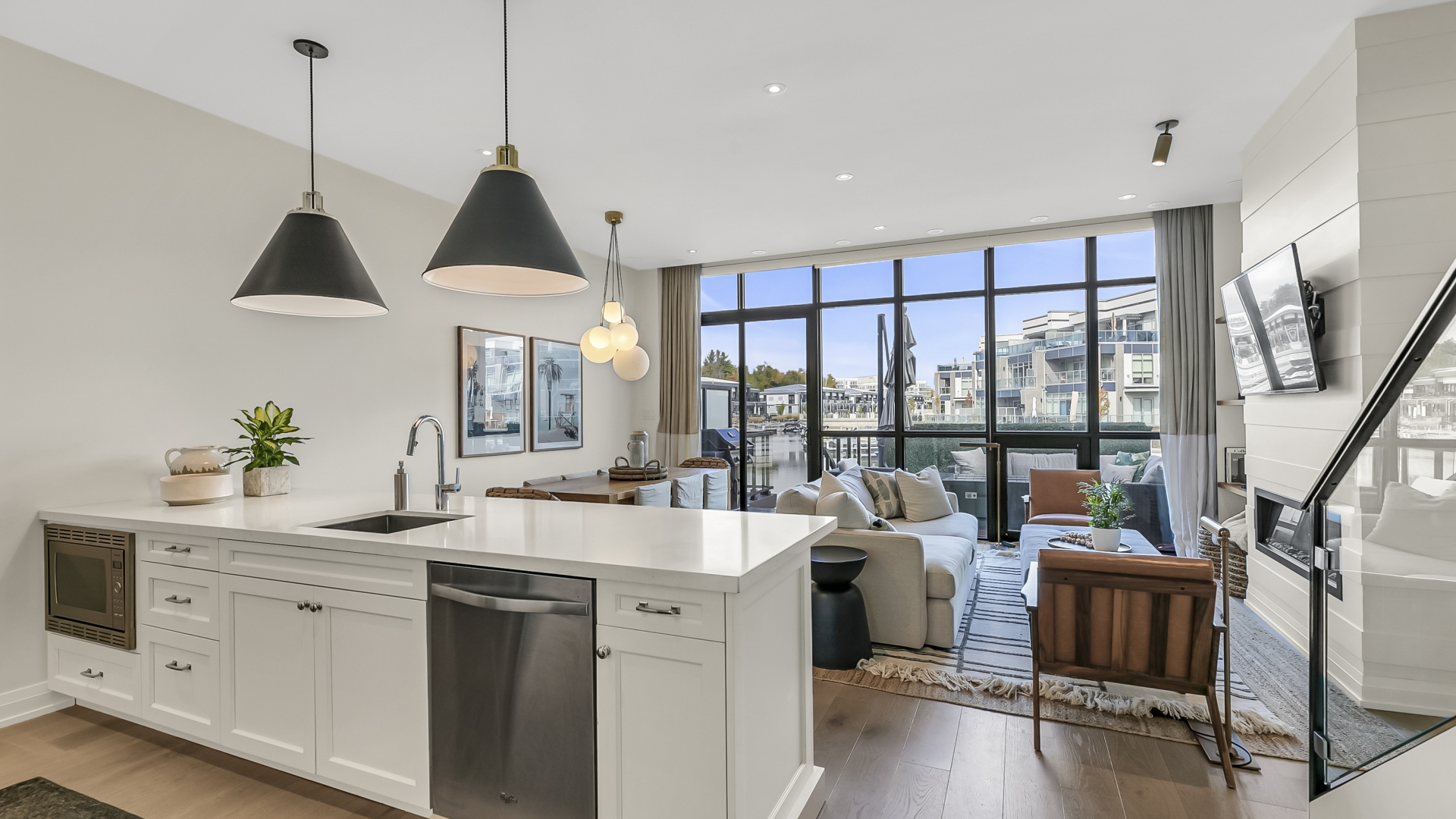 Available Listings - Friday Harbour Real Estate Brokerage